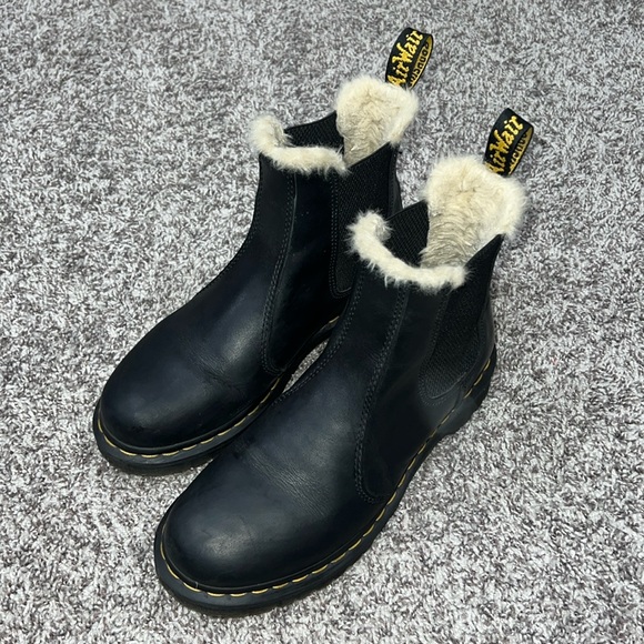 Dr. Martens | Shoes | Doc Martens 2976 Womens Faux Fur Lined Chelsea ...